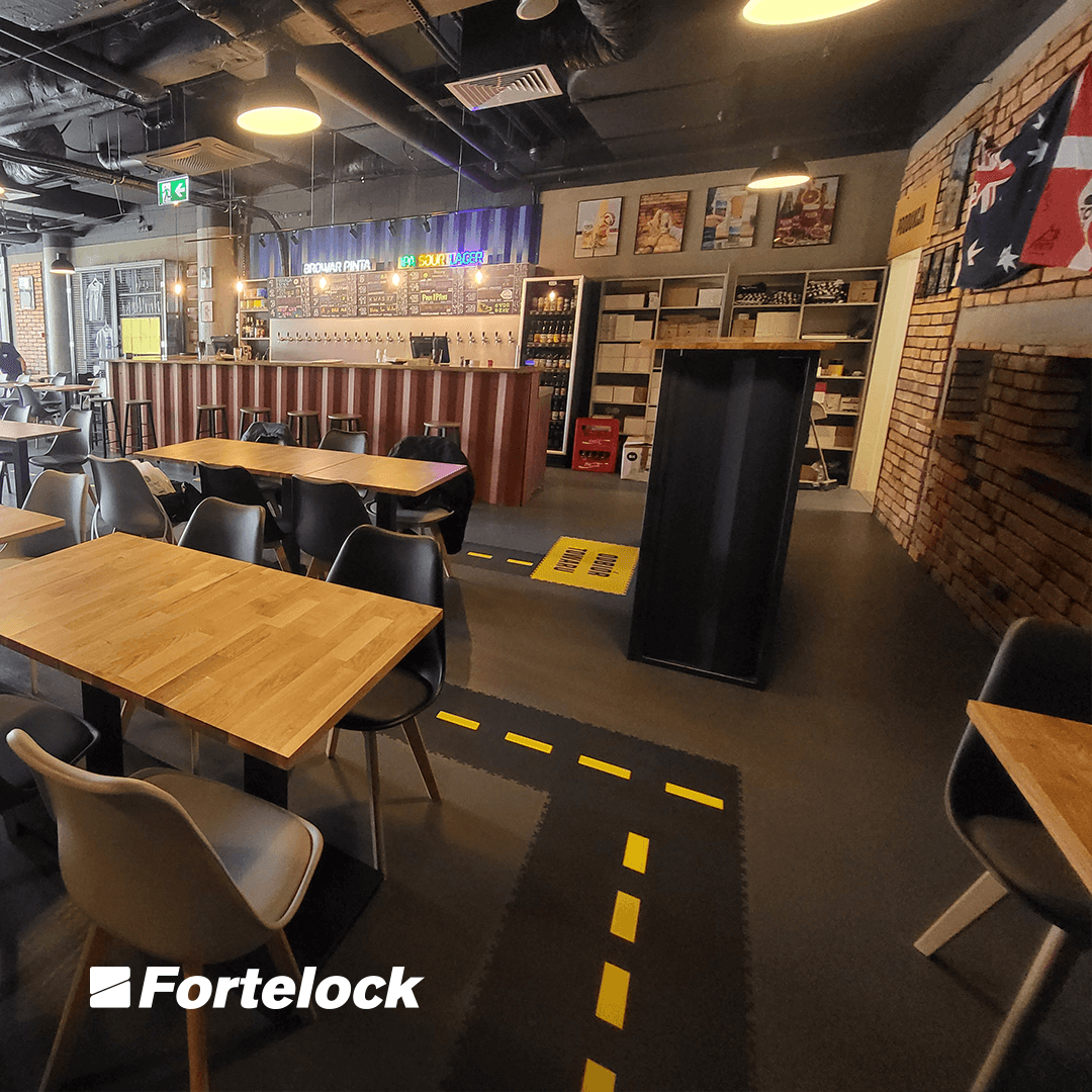 PVC podlaha do restaurace, Polsko - Fortelock